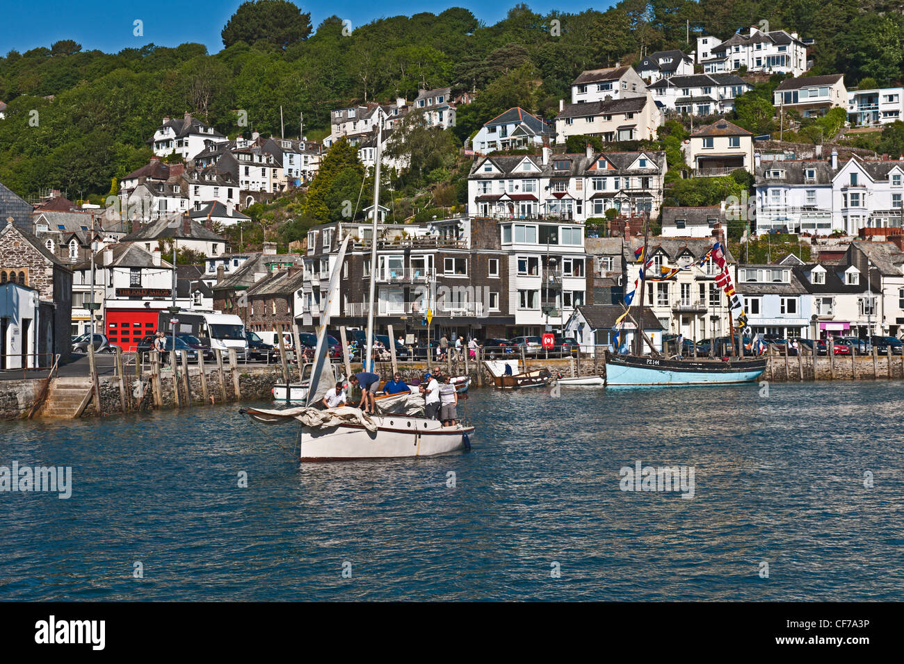 LOOE HARBOUR, LOOE, CORNWALL, GREAT BRITAIN, UK Stock Photo - Alamy