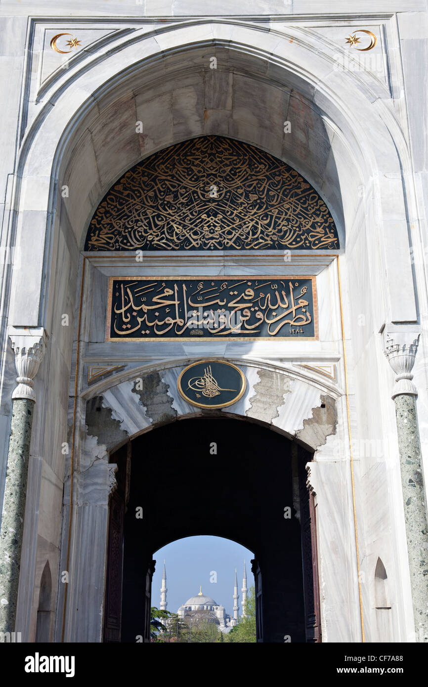 Bab-i Humayun Gate of Topkapi Palace, Istanbul, Turkey Stock Photo - Alamy