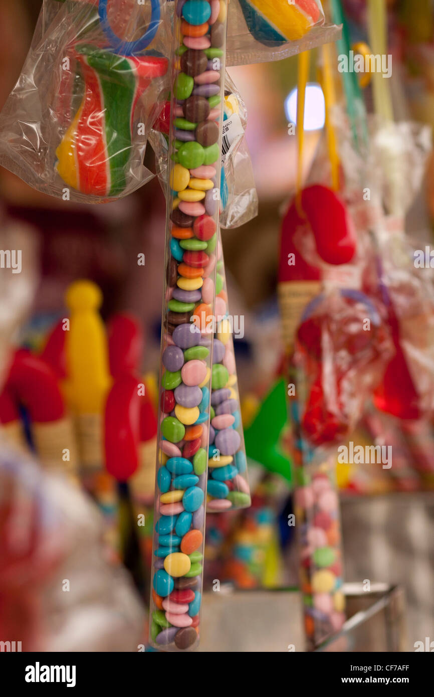 Funfair food stall hi-res stock photography and images - Alamy
