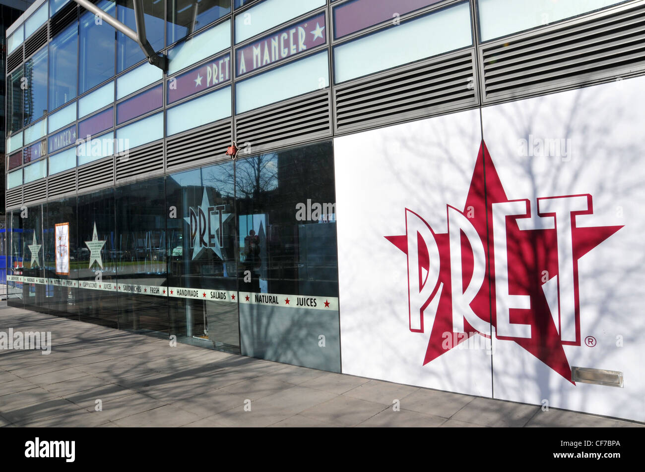 Pret a Manger cafe sign Euston Road coffee chain Stock Photo - Alamy