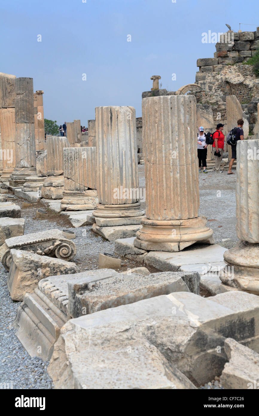Columns ruins restoration hi-res stock photography and images - Alamy