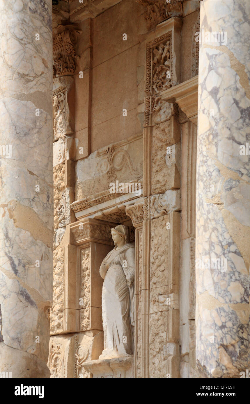 Detail of Female statue in an alcove The Roman built Library of Celcus ...