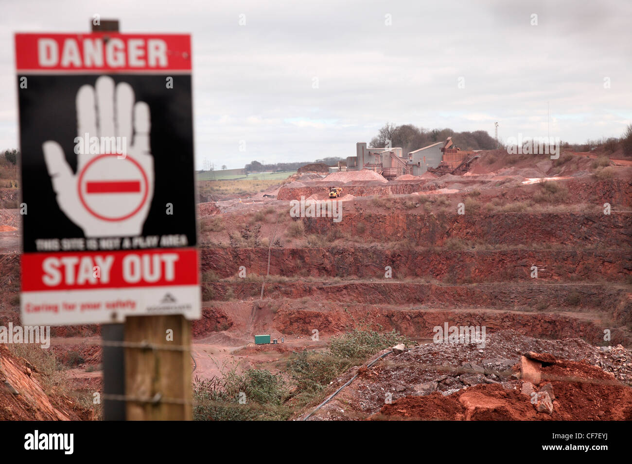 Danger keep out westleigh limestone hi-res stock photography and images ...