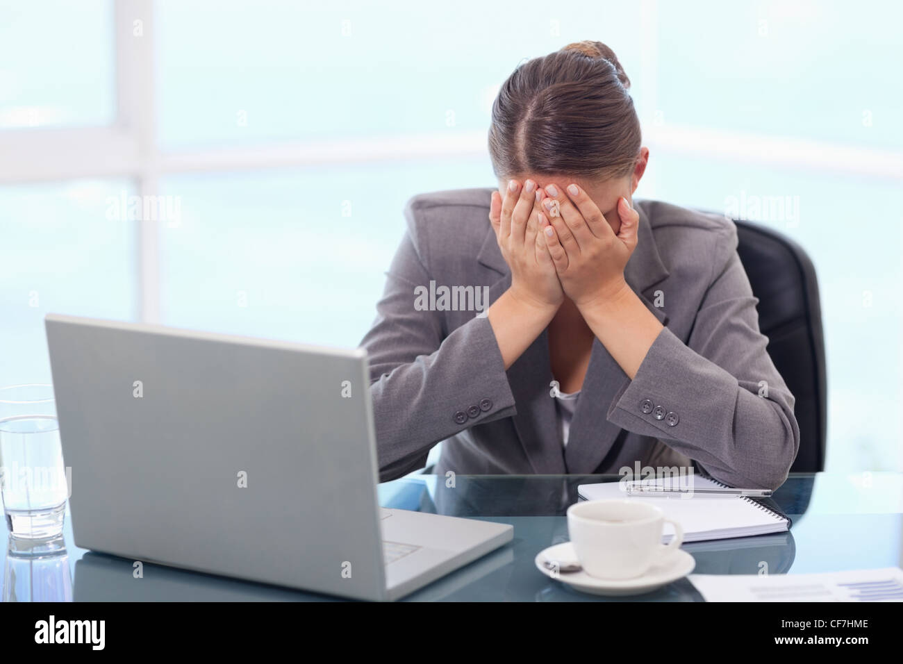 Frustrated businesswoman crying Stock Photo - Alamy
