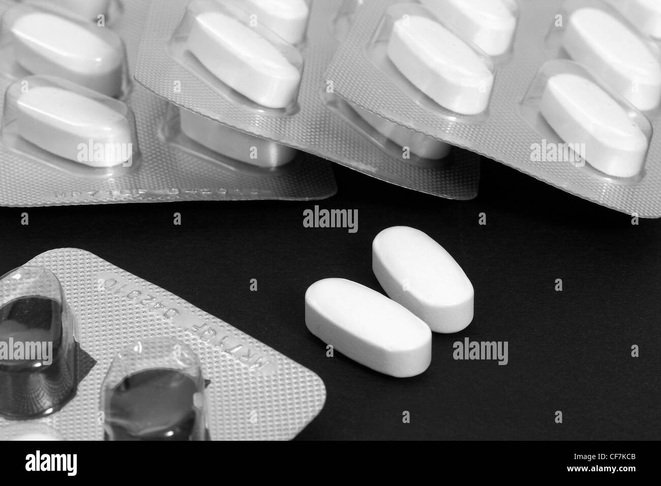 Oblong tablet hi-res stock photography and images - Alamy