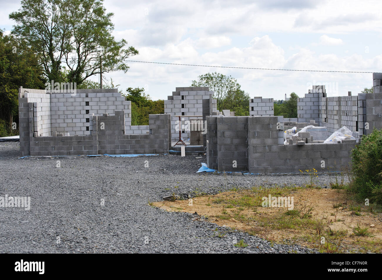 Partially completed house under construction Stock Photo - Alamy