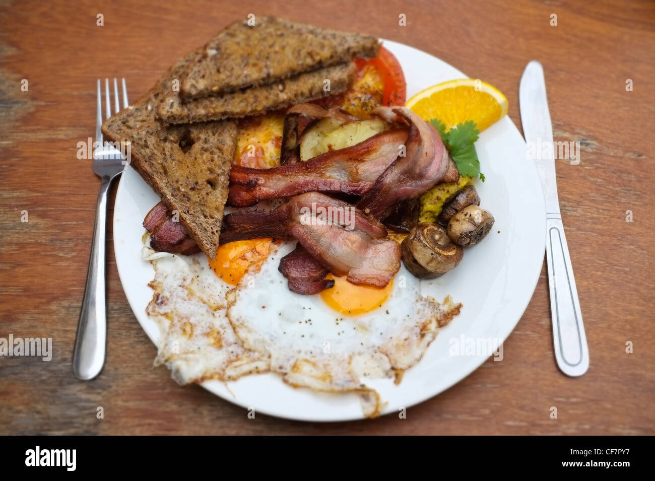 Gourmet Style Full English Cooked Breakfast Stock Photo - Alamy