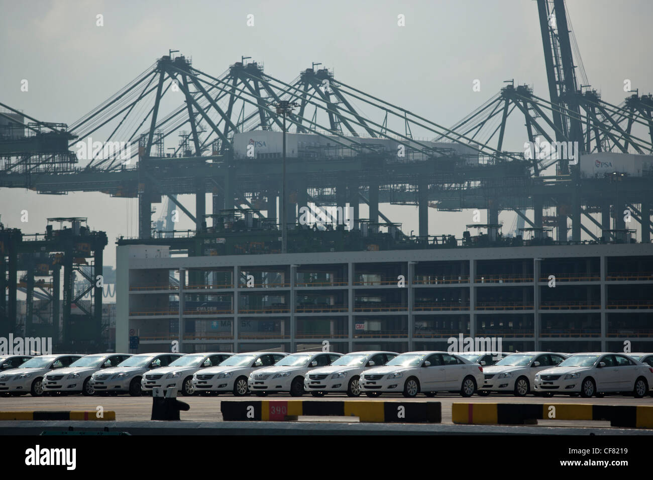 Toyota car port hi-res stock photography and images - Alamy