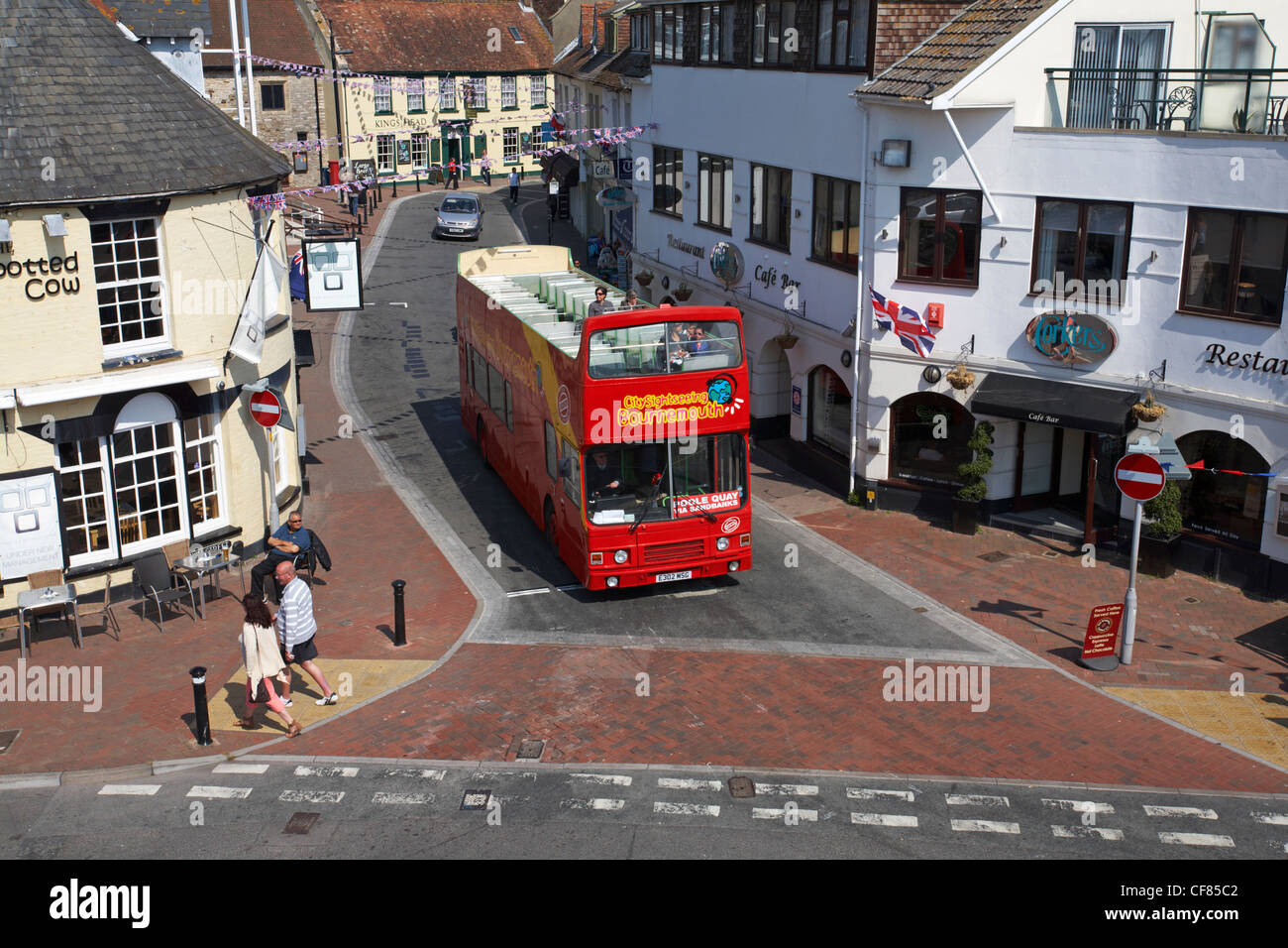 Poole high street hi-res stock photography and images - Alamy