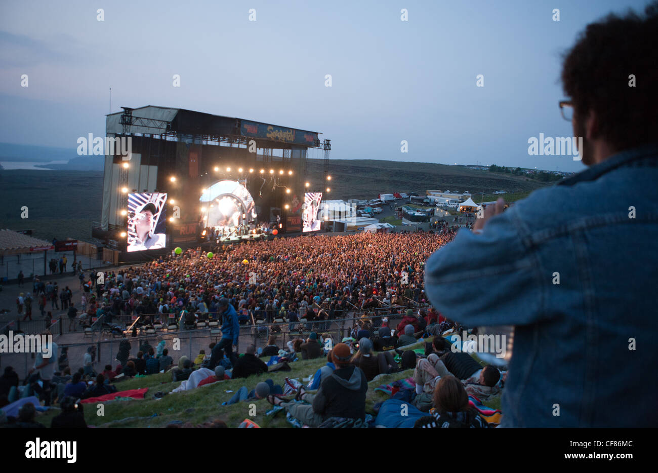 View of crowd at the Sasquatch Music Festival, Washington State, USA ...