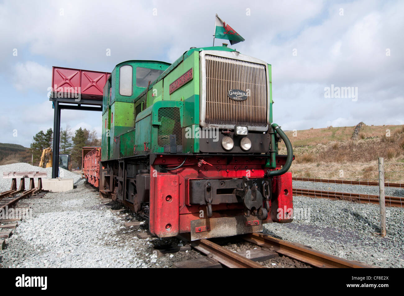 Upnor Castle staem engine on the track at Rhyd Ddu Snowdonia North ...