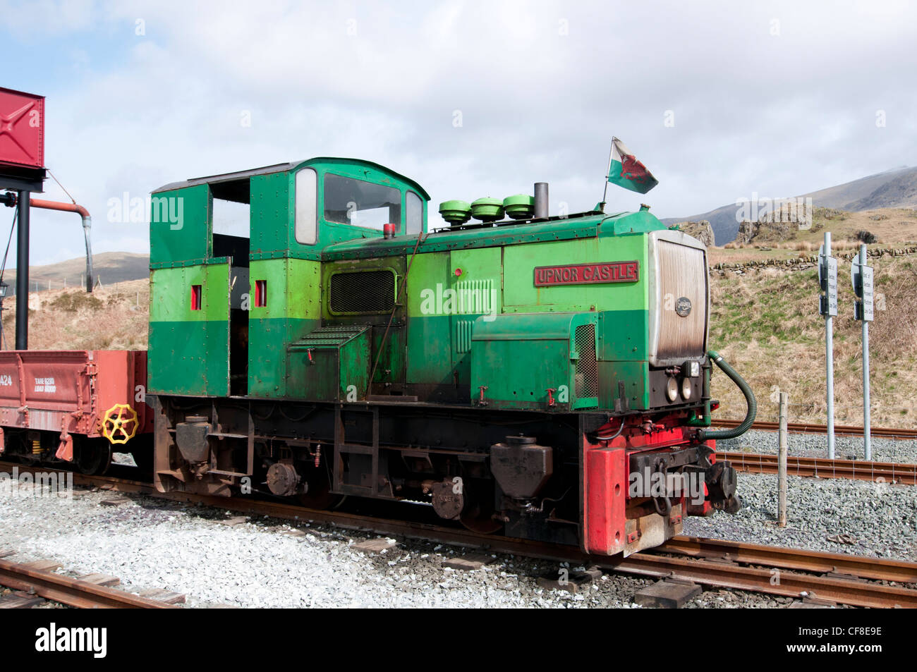 Upnor Castle staem engine on the track at Rhyd Ddu Snowdonia North ...
