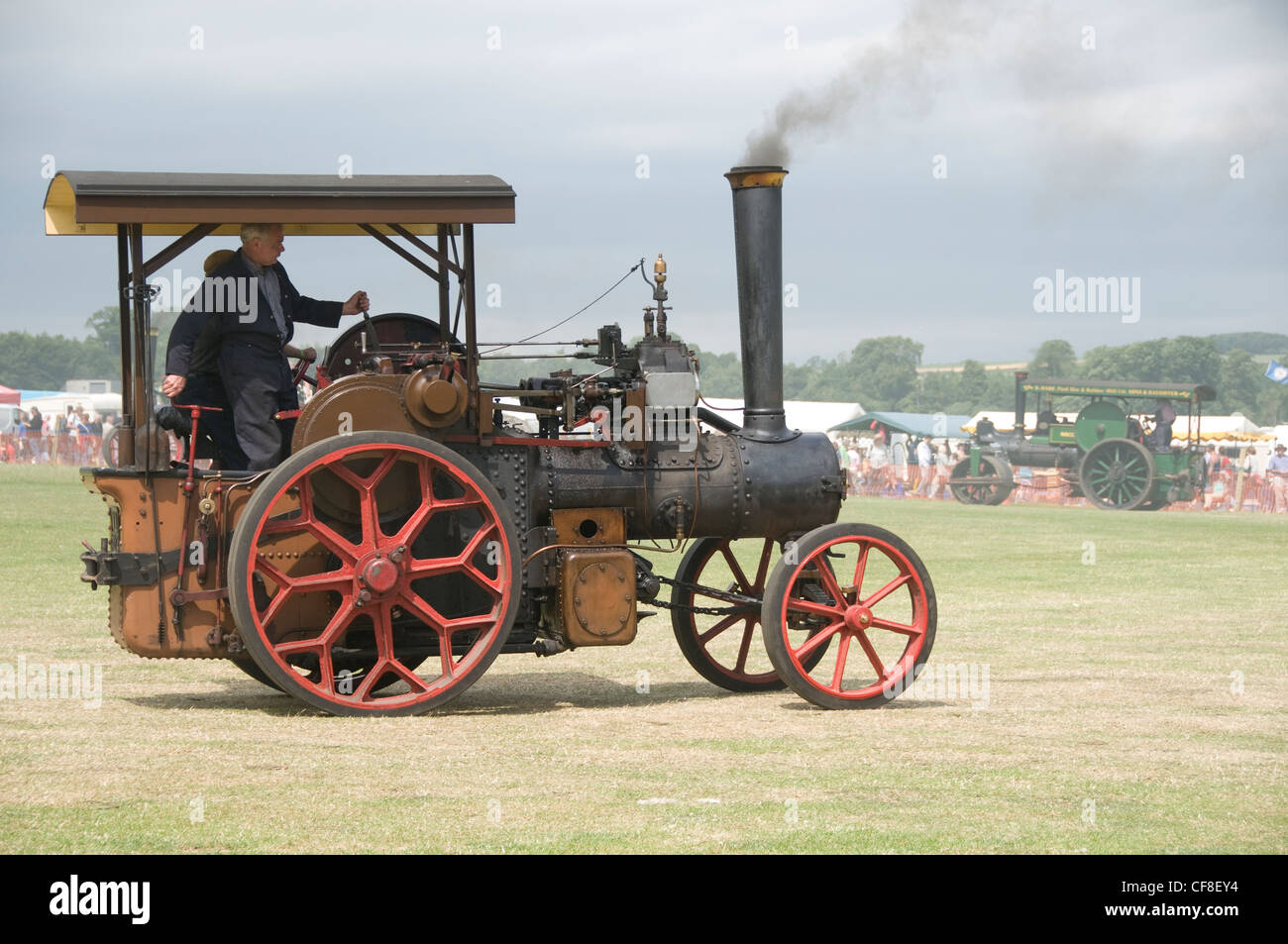 vintage traction engines celebrate the power of British engineering at ...