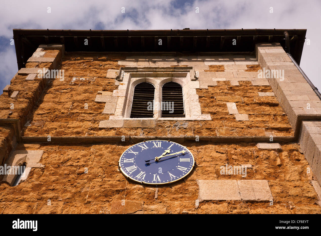 Blue and gold church clock hi-res stock photography and images - Alamy