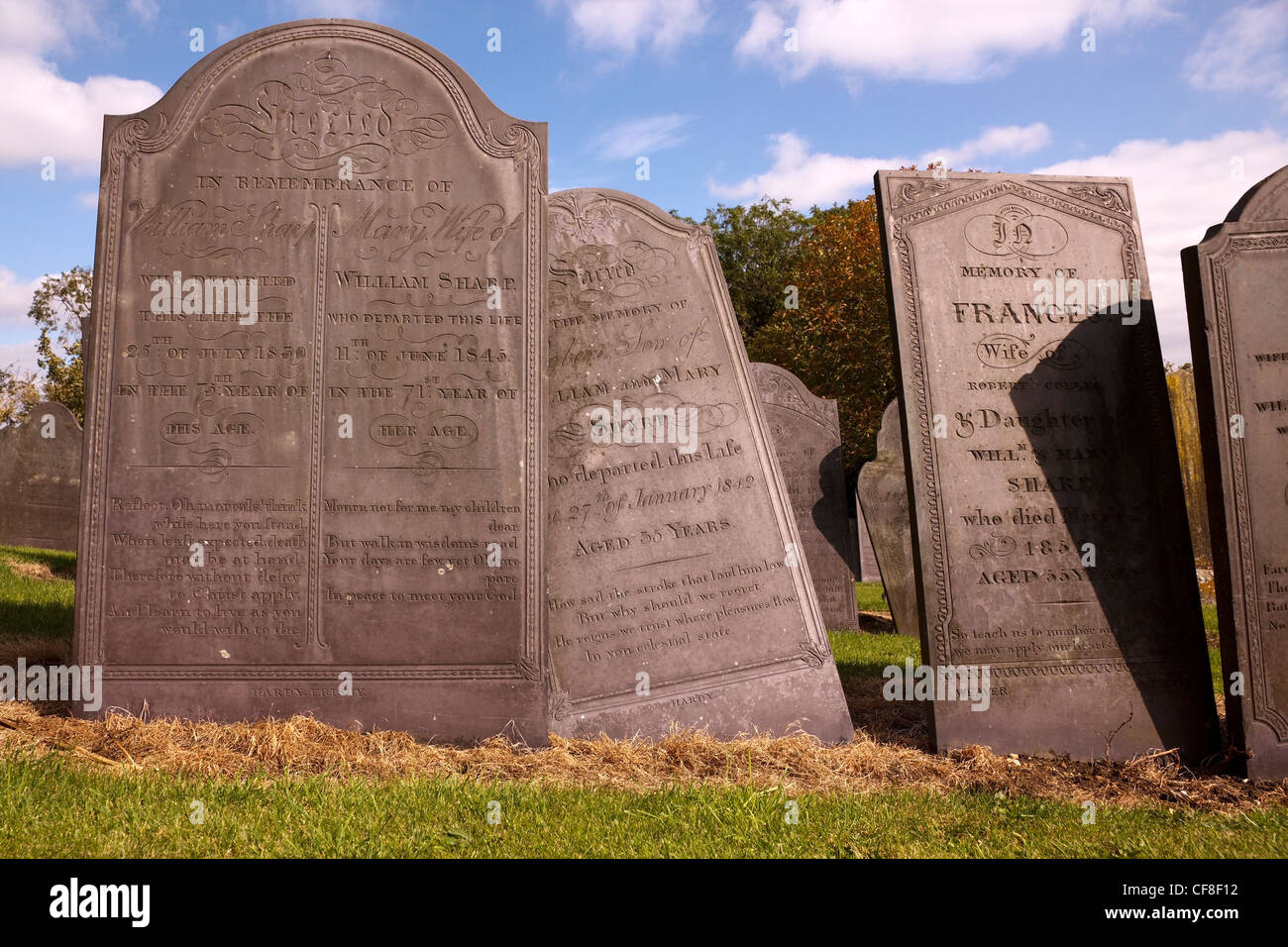 Engraved headstones hi-res stock photography and images - Alamy