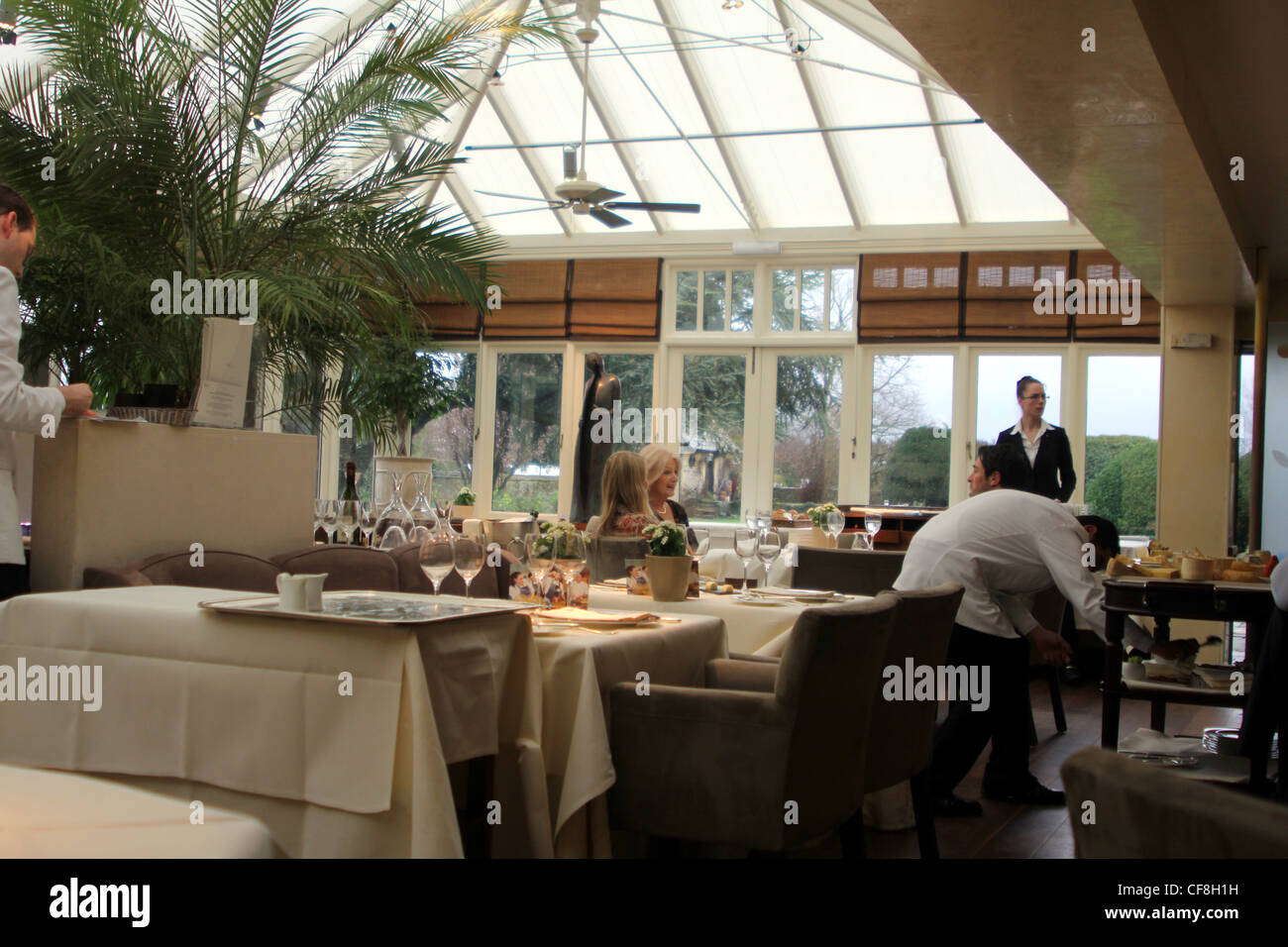 Manoir blanc hi-res stock photography and images - Alamy