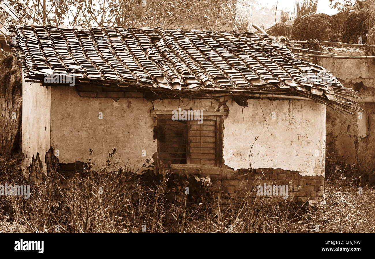 a dilapidated hut in Lavayan village near Allahabad, UP, India Stock Photo - Alamy