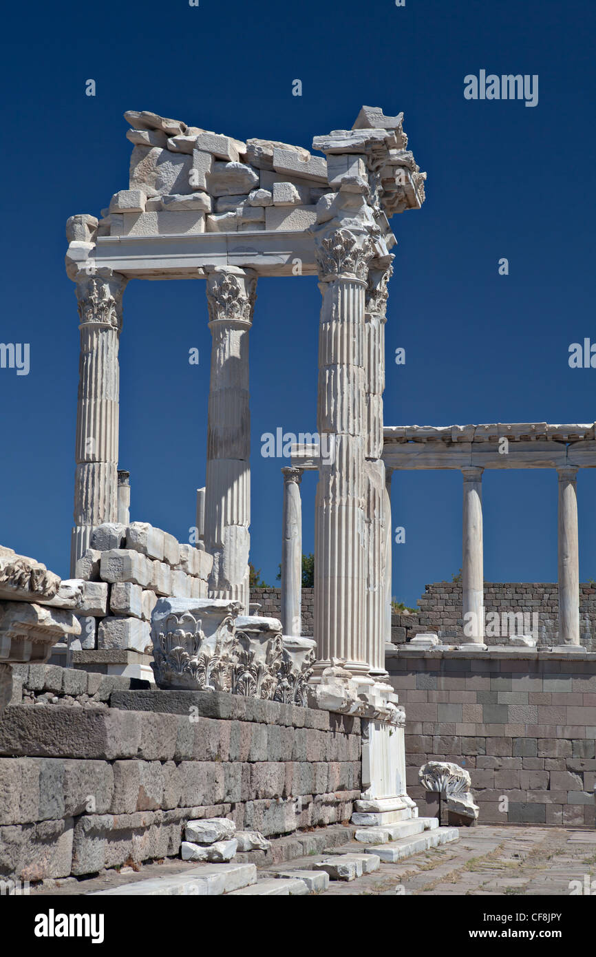 Trajan temple hi-res stock photography and images - Alamy