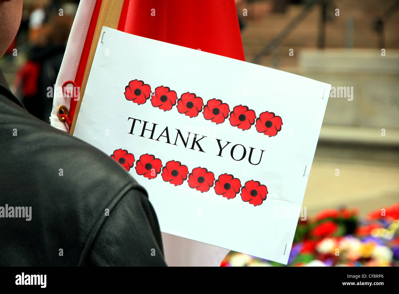 Remembrance day ceremony canadian hi-res stock photography and images ...