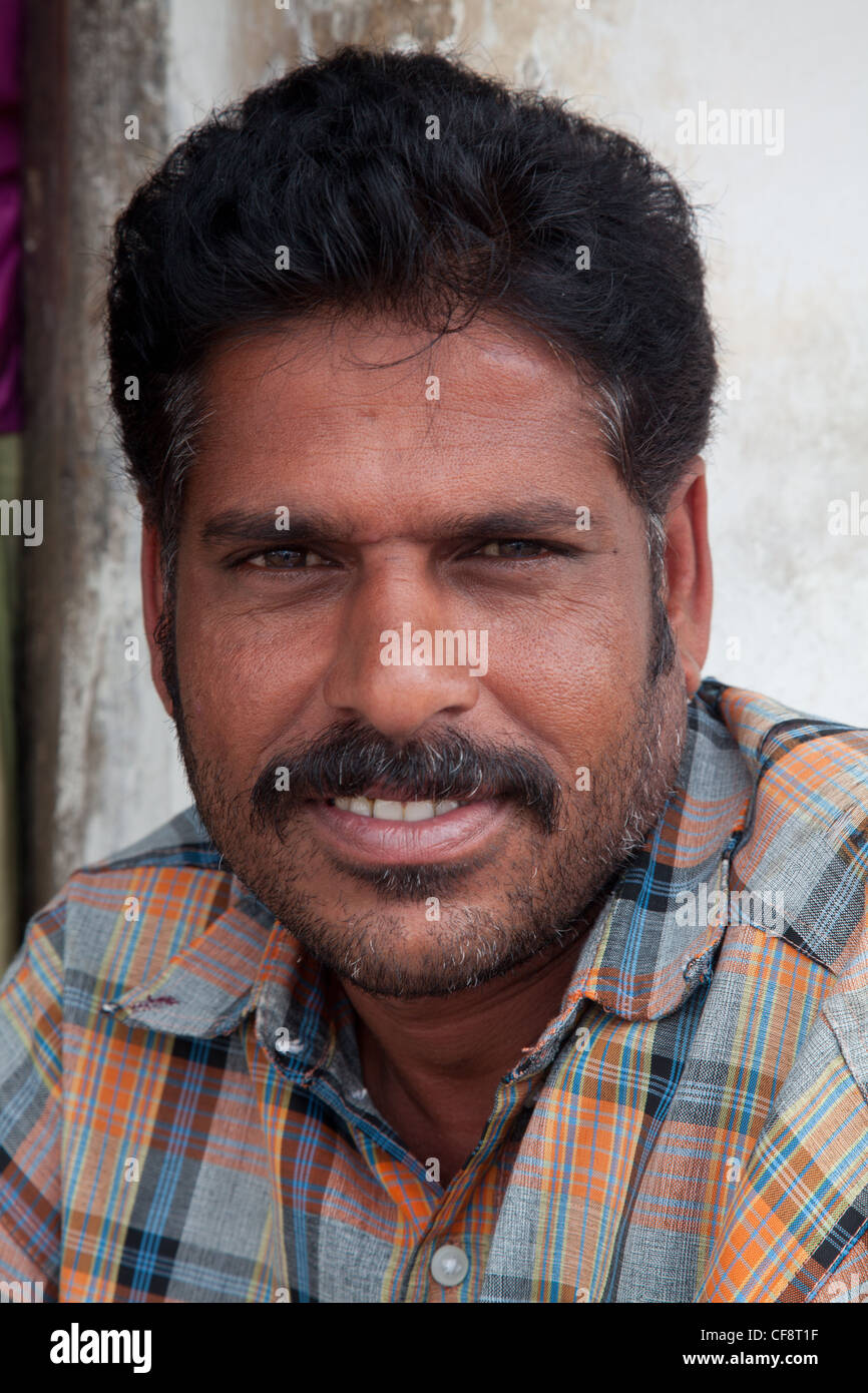 Young indian man head hi-res stock photography and images - Alamy
