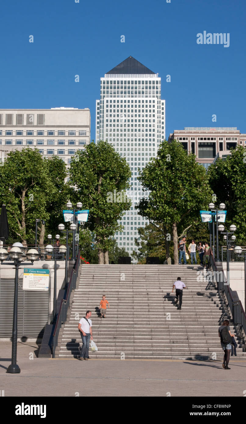 Westferry Circus & Canary Wharf, one of London's two main financial ...