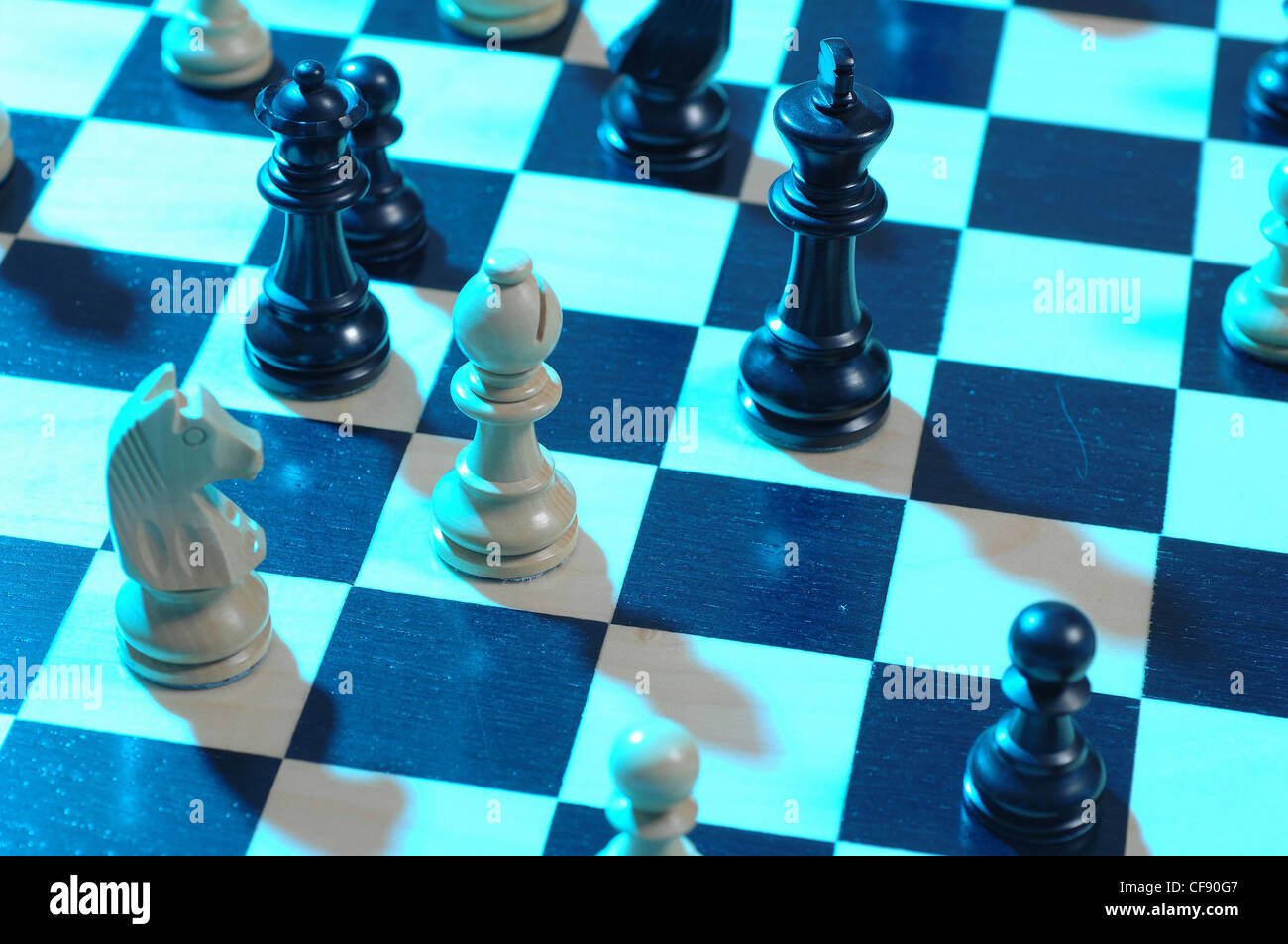 Chess, Check, chess board, symbol, chess pieces, strategy, play, game ...