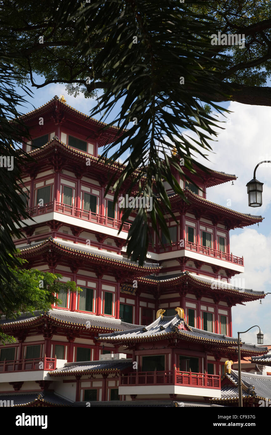 Buddha Tooth Relic Temple Stock Photo - Alamy