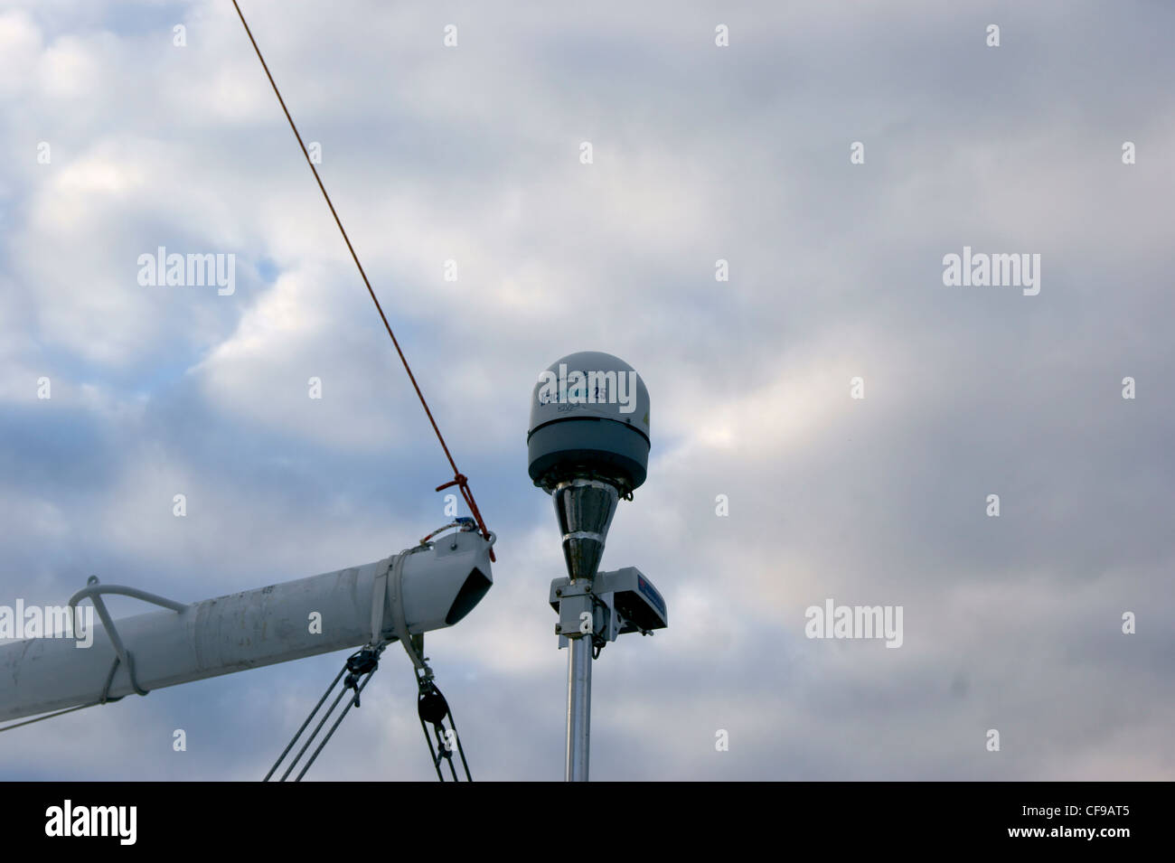 Satellite communication system hi-res stock photography and images - Alamy