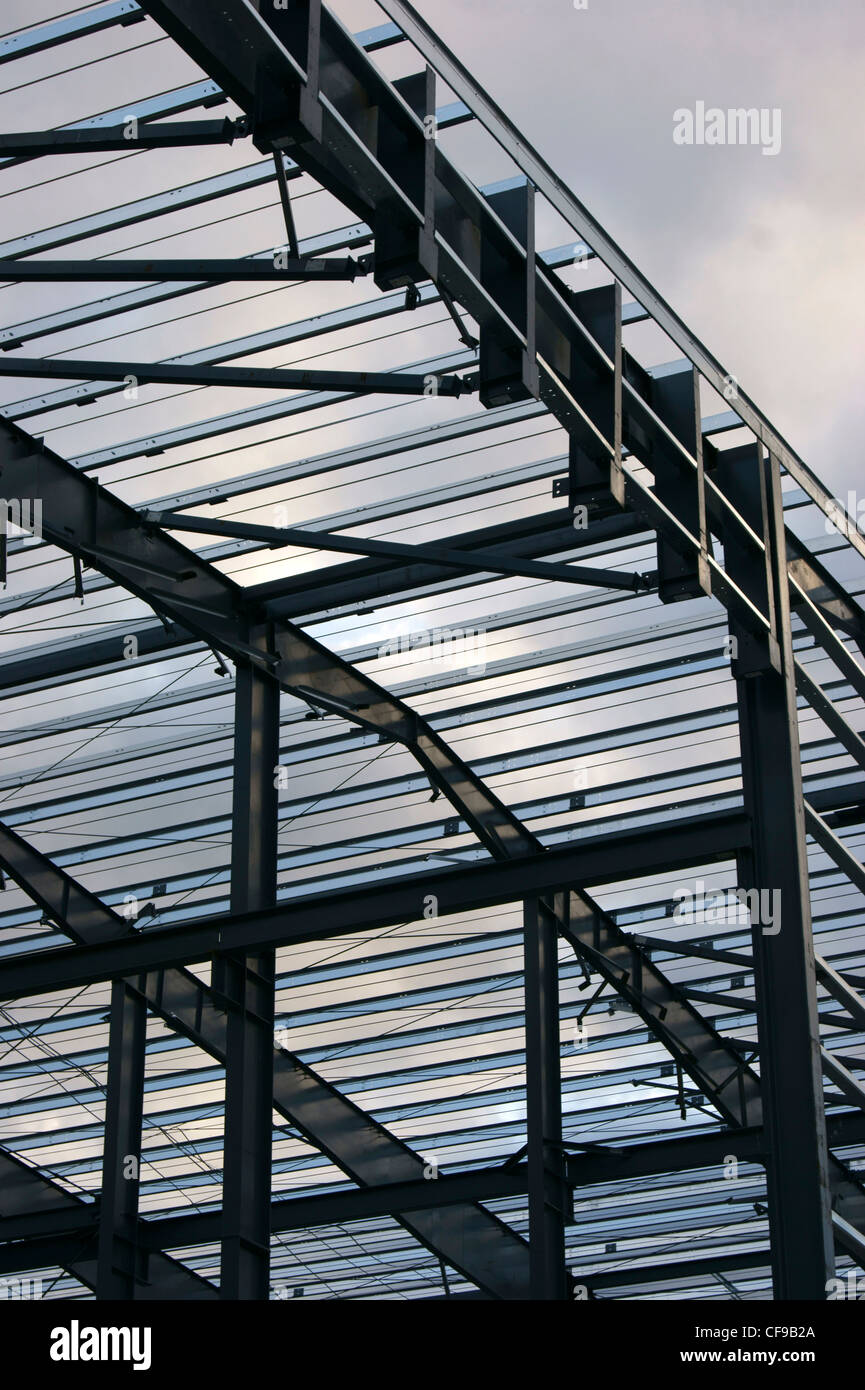 Steel girders in use hi-res stock photography and images - Alamy