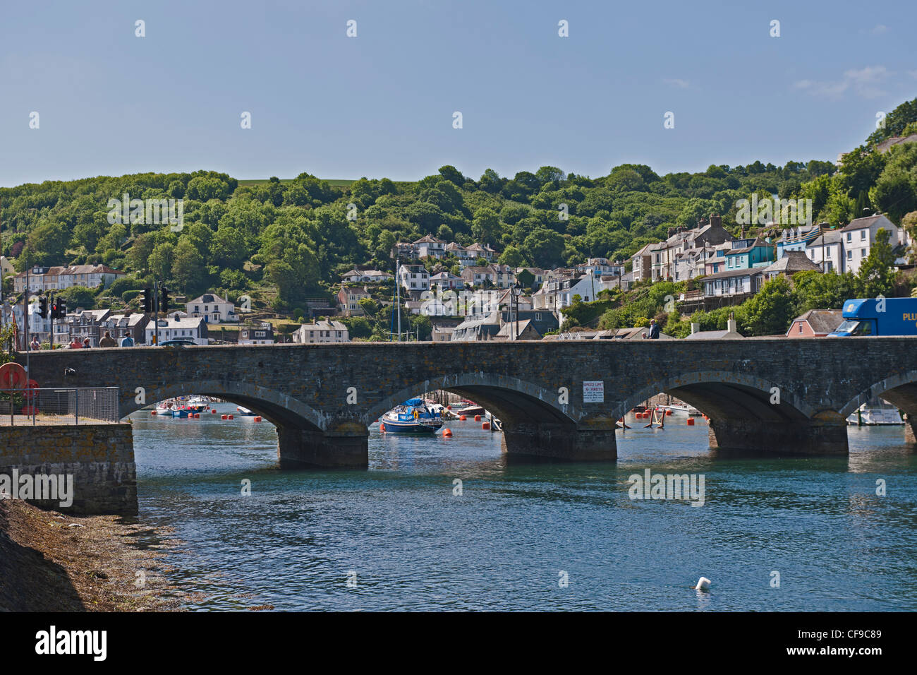 Looe harbour hi-res stock photography and images - Alamy