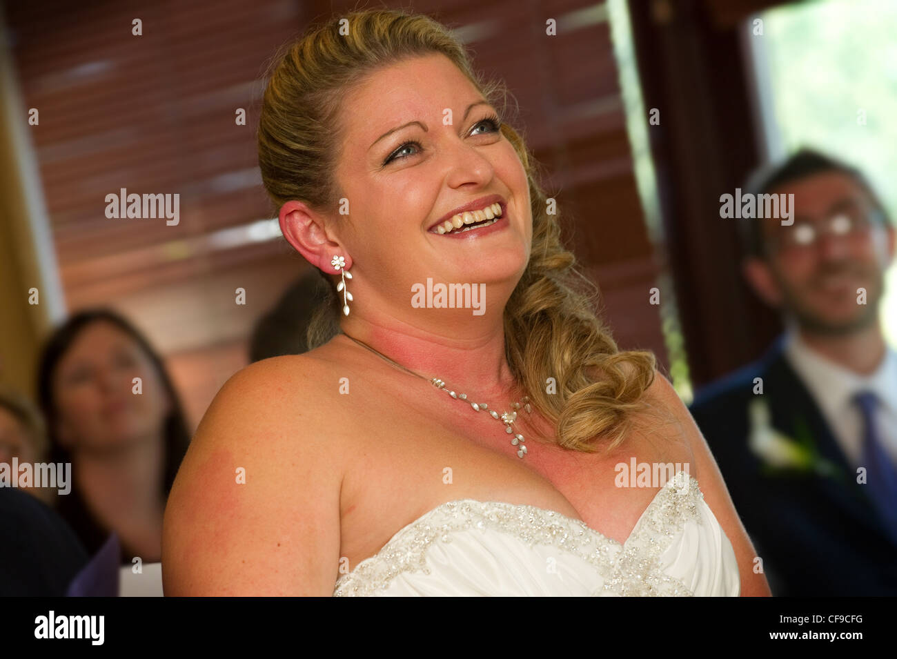 Reciting vows hi-res stock photography and images - Alamy