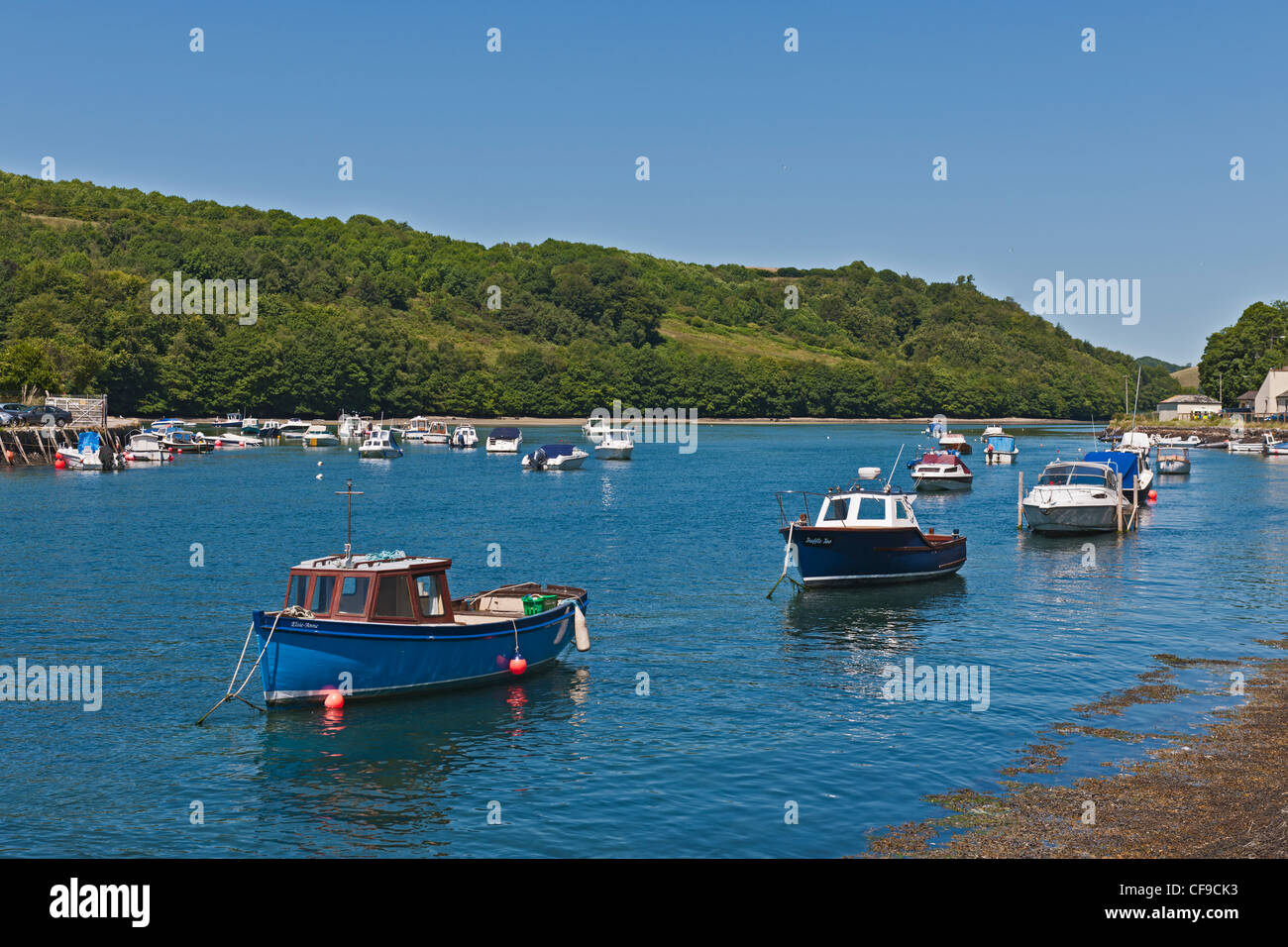 LOOE HARBOUR ABOVE LOOE BRIDGE AND EAST LOOE RIVER, LOOE, CORNWALL ...
