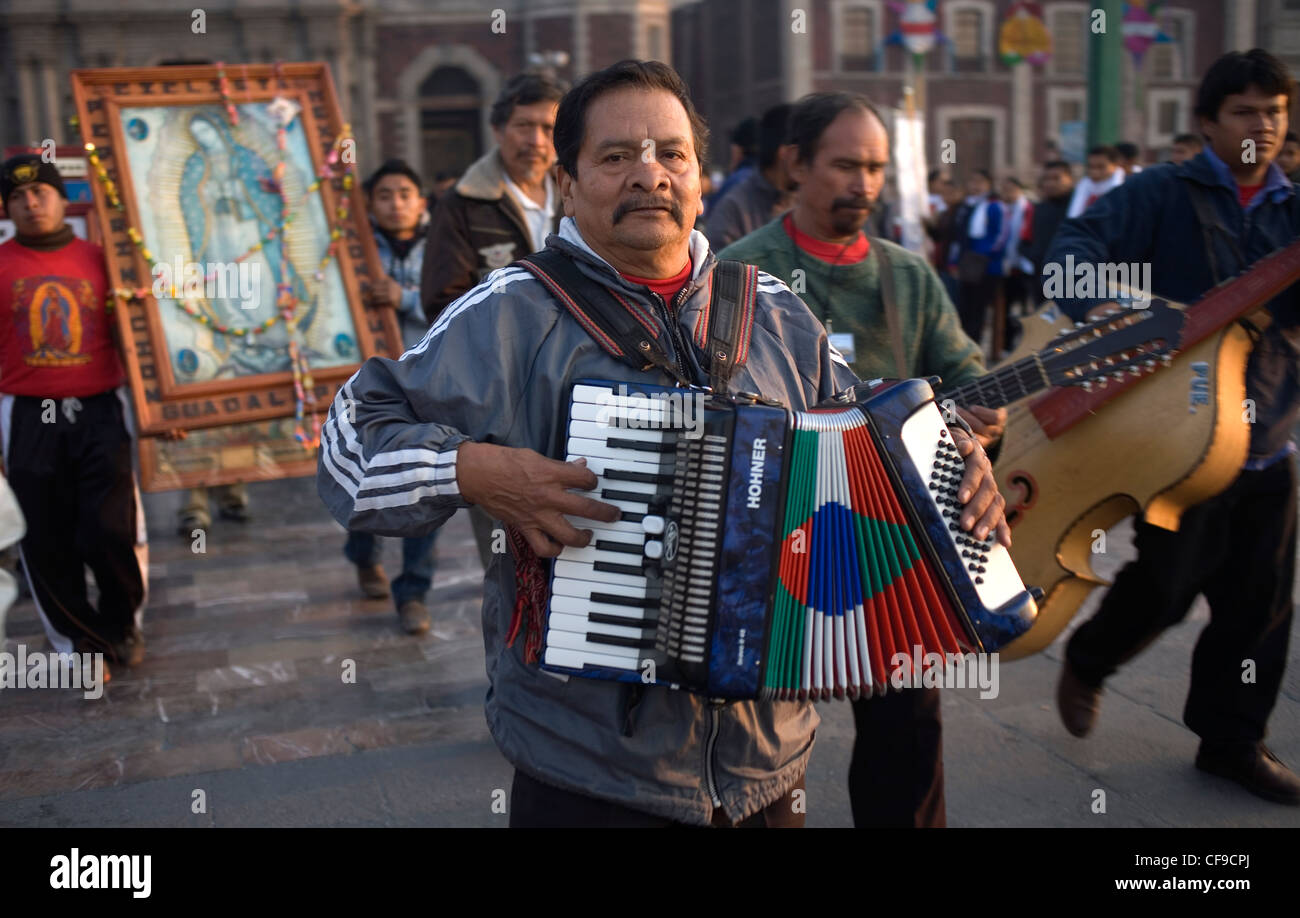 Mexican Music Accordion High Resolution Stock Photography and Images ...