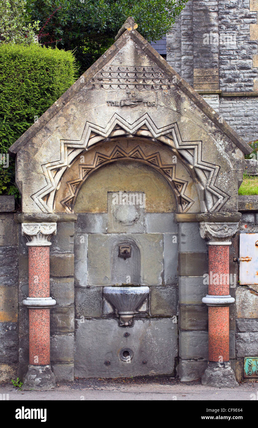 Victorian public drinking fountain hi-res stock photography and images ...