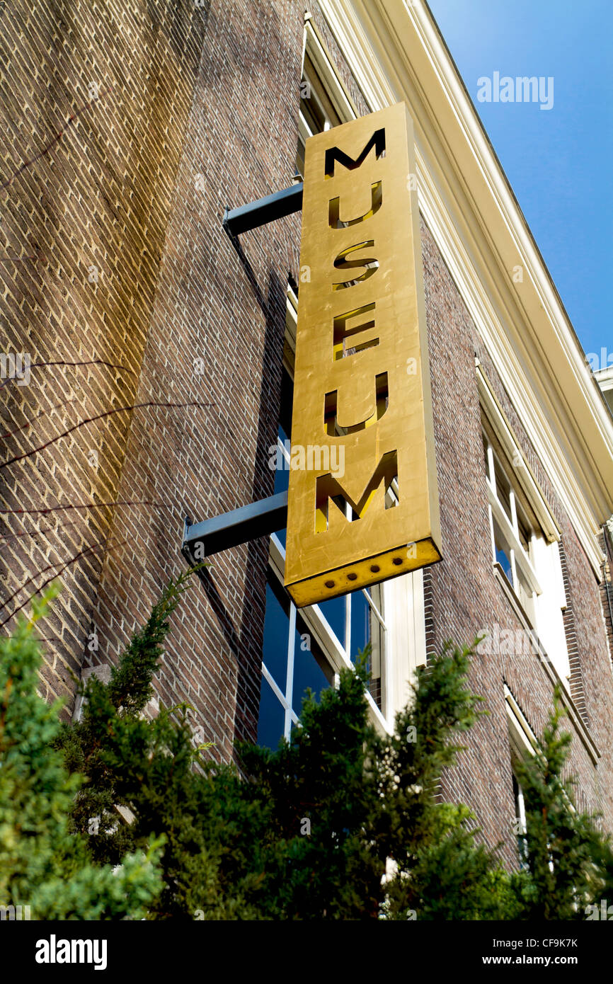 Museum Sign Travel Tourism Education Stock Photos & Museum Sign Travel ...