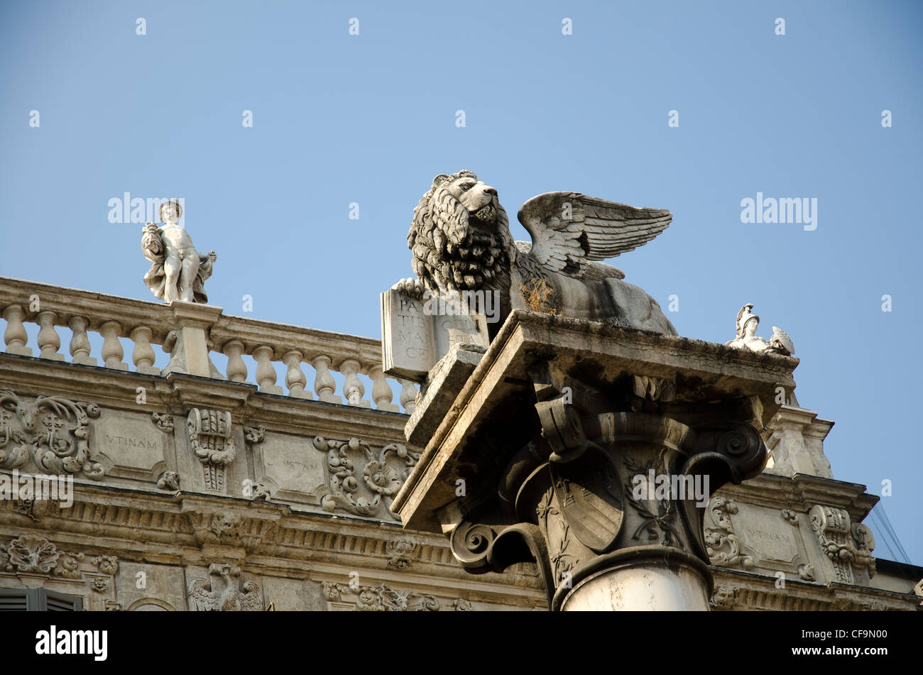 Universally known hi-res stock photography and images - Alamy