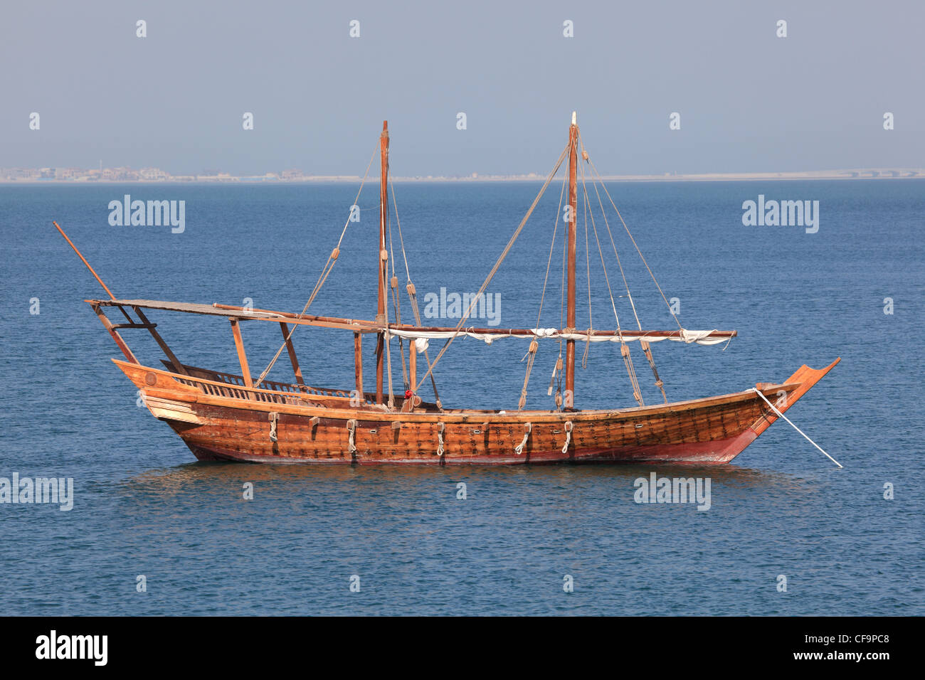 Traditional arabic dhow in Doha, Qatar Stock Photo - Alamy