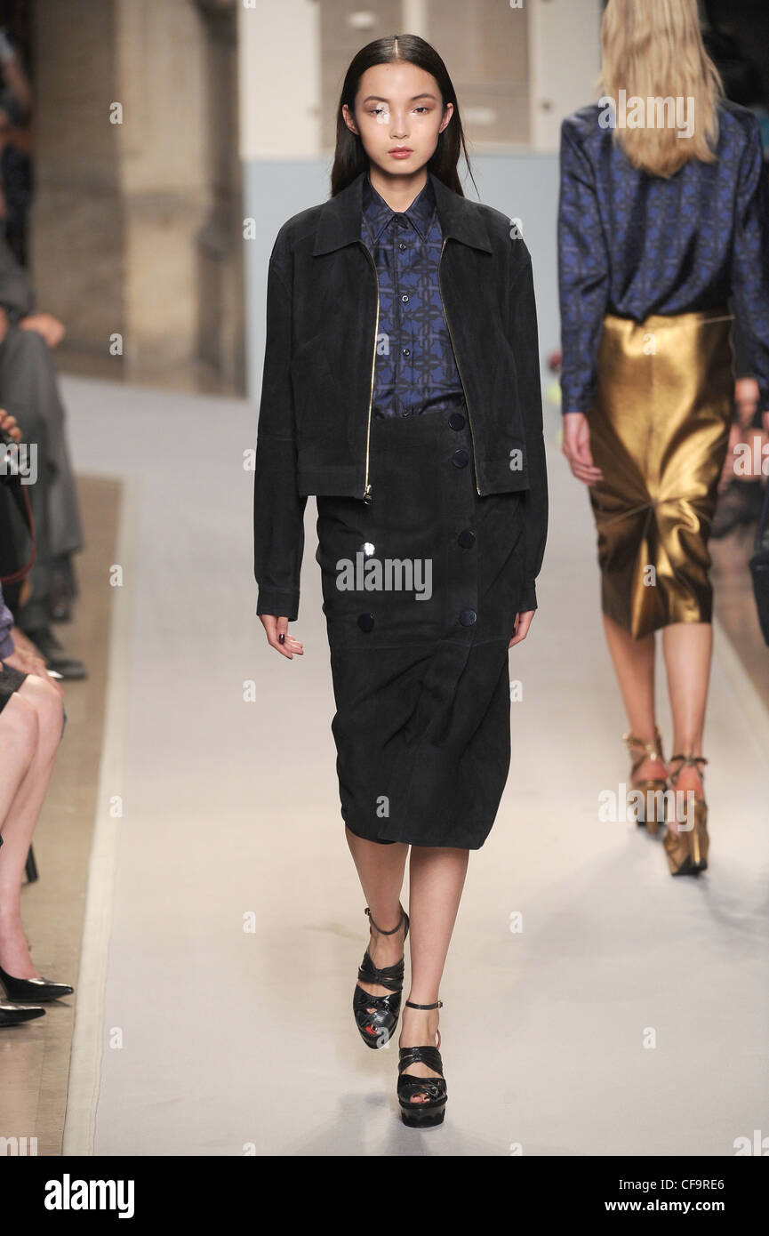 Loewe Paris Ready to WearSpringSummer 2012 Stock Photo - Alamy