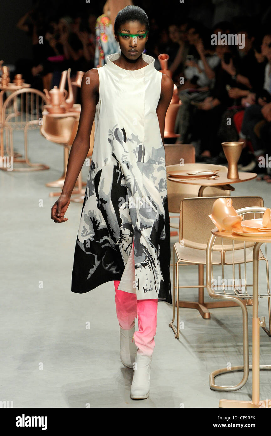 Manish Arora Paris Ready to WearSpringSummer 2012 Stock Photo - Alamy