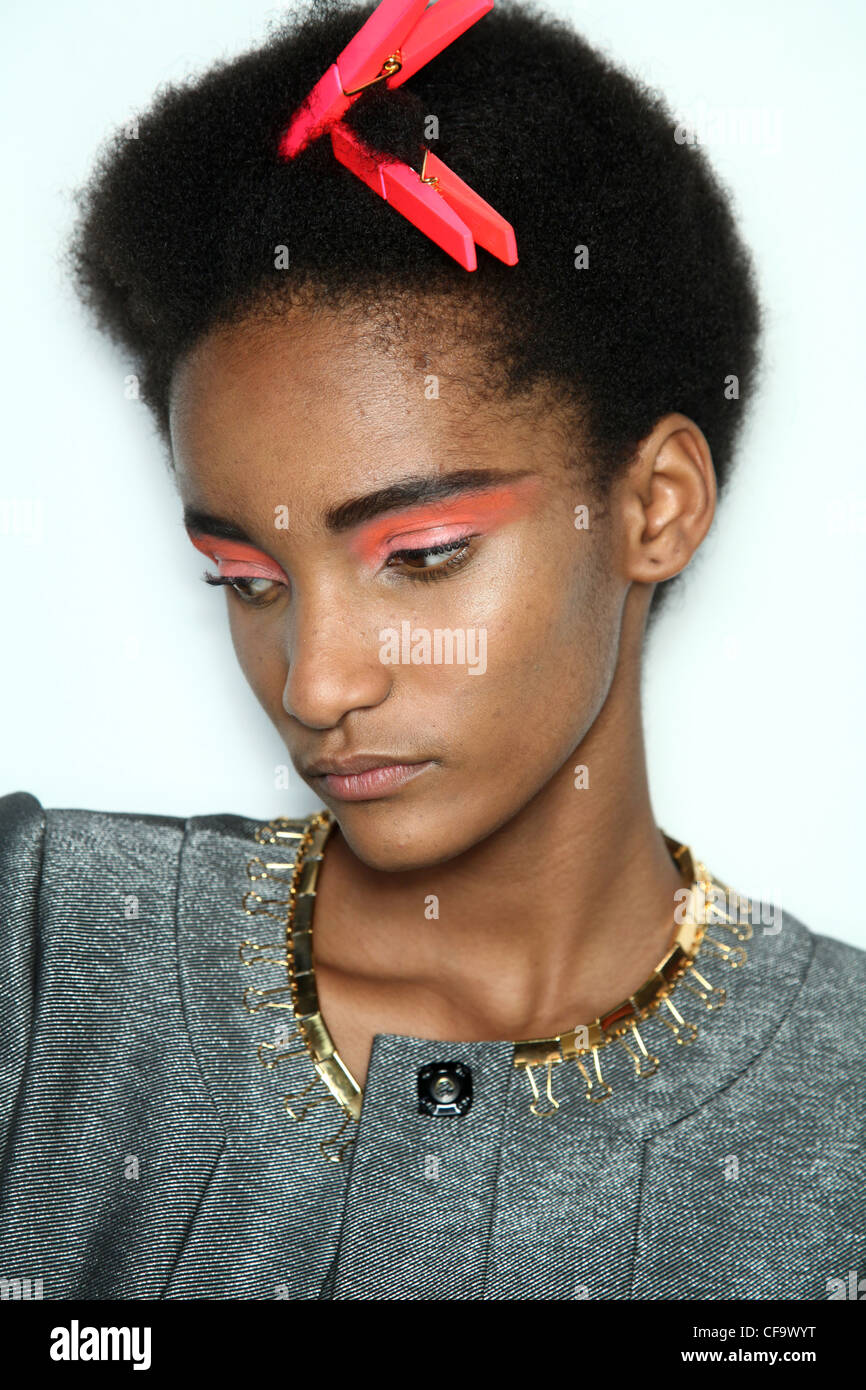 Giles Deacon Backstage Paris Ready to Wear Spring Summer Model wearing ...