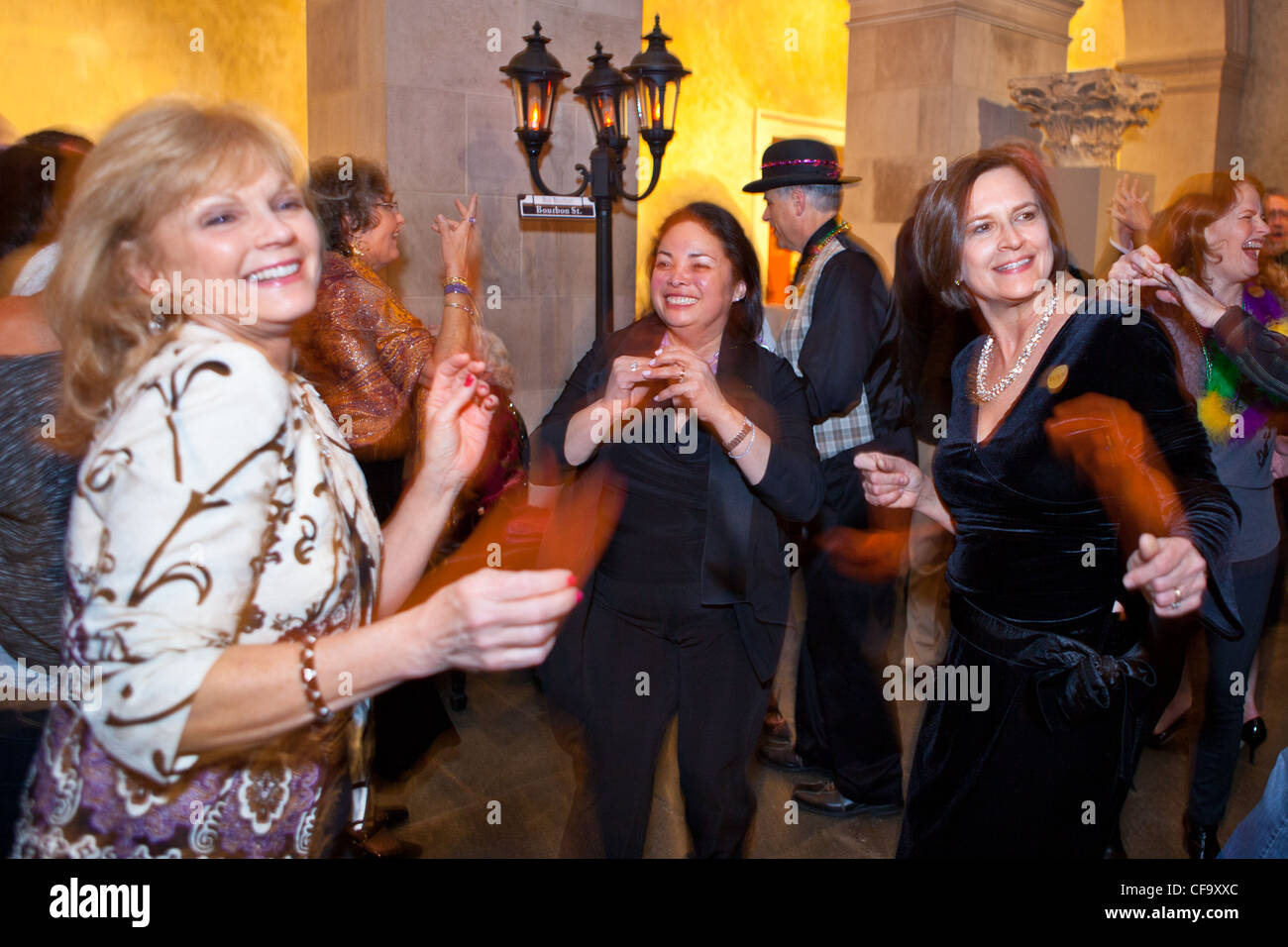 Middle aged women dancing hi-res stock photography and images - Alamy