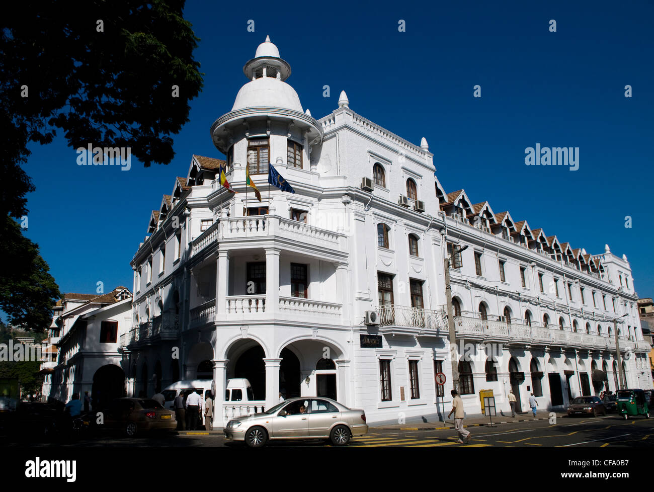 Queens hotel hi-res stock photography and images - Alamy