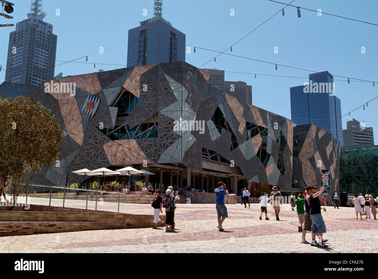 Federation square hi-res stock photography and images - Alamy