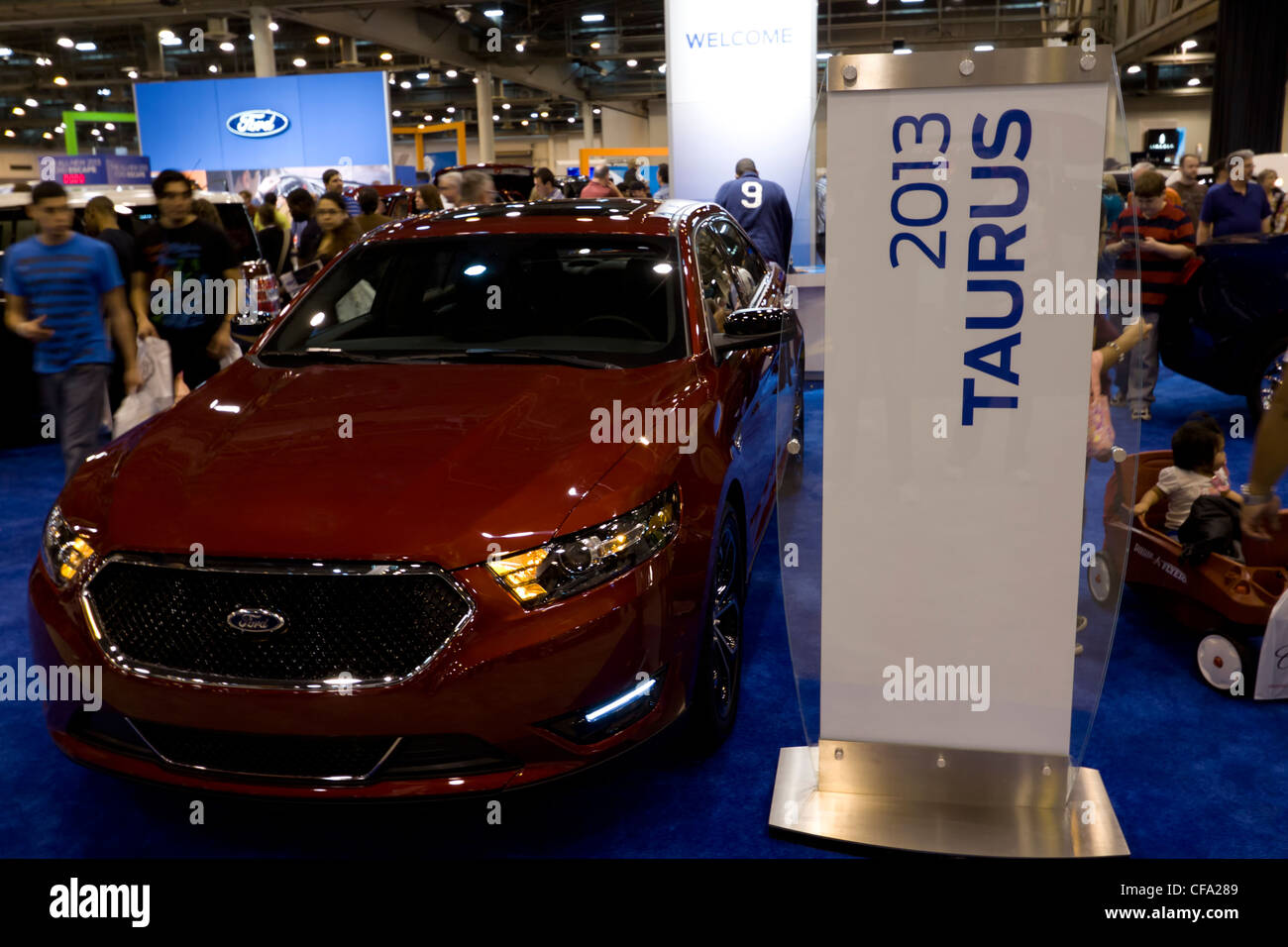 Taurus ford hi-res stock photography and images - Alamy