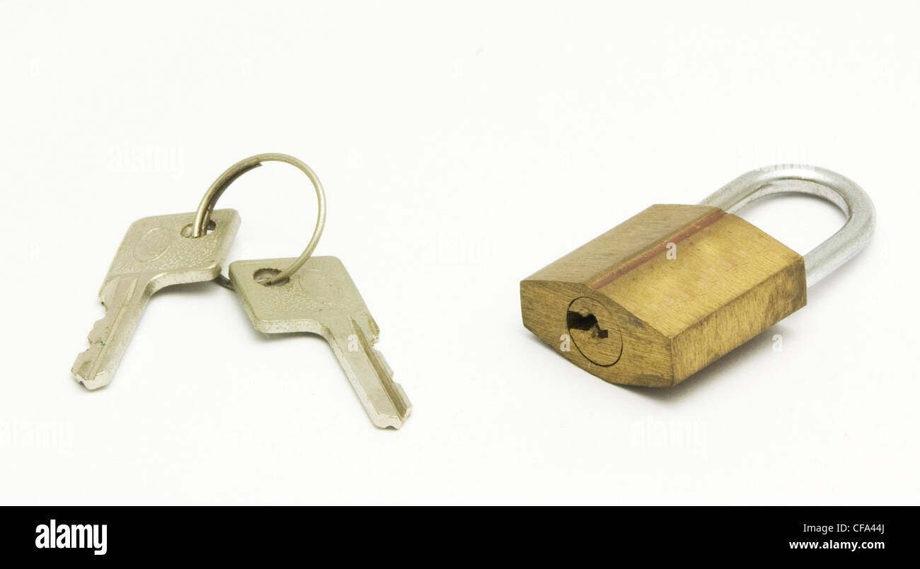 a pair of key and padlock, isolated on white Stock Photo - Alamy