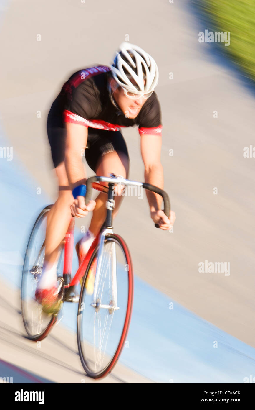 Velodrome cyclists racing on cycling hi-res stock photography and ...