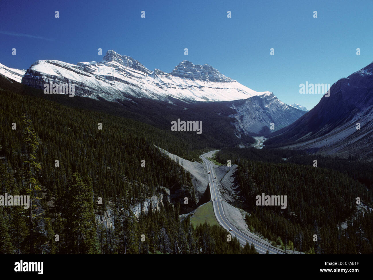 Icefields Parkway also known Highway 93 scenic Stock Photo - Alamy