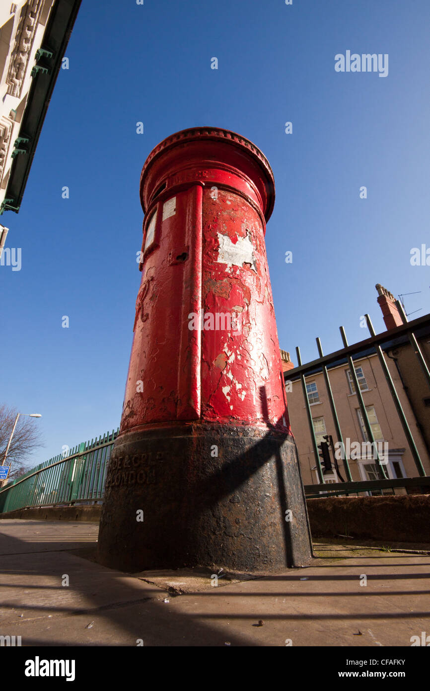 british red post box,mail box,royal mail post box Stock Photo - Alamy