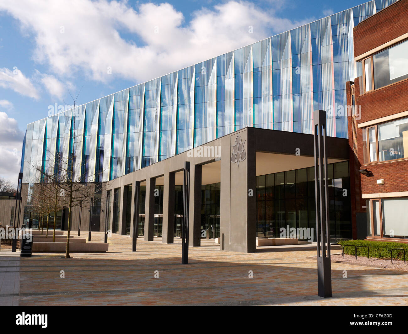 Manchester metropolitan university hi-res stock photography and images ...