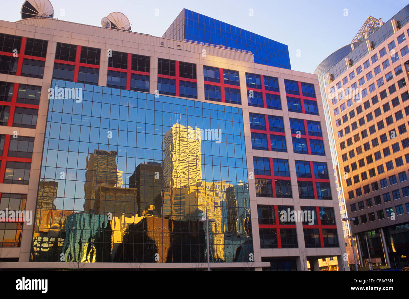 Cbc building toronto hi-res stock photography and images - Alamy
